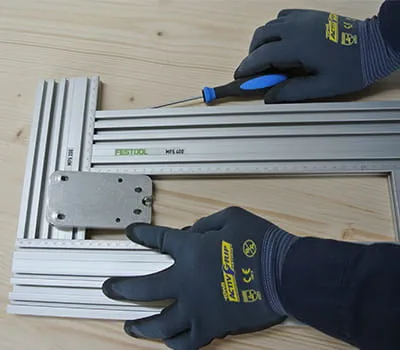 Houtverbindingen maken » balken onzichtbaar verbinden